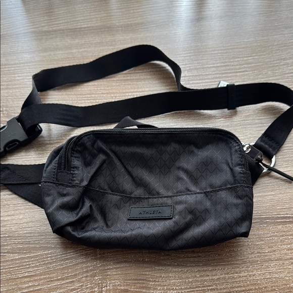 Athleta | Bags | Athleta Black Fanny Pack Athletic Bag | Poshmark